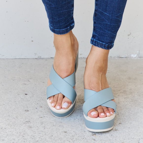 Weeboo | Shoes | Weeboo Cherish The Moments Contrast Platform Sandals ...